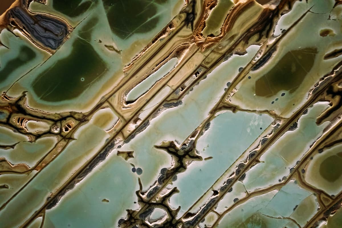 Understanding Irregular Corneal Surfaces: Causes, Diagnosis, and ...