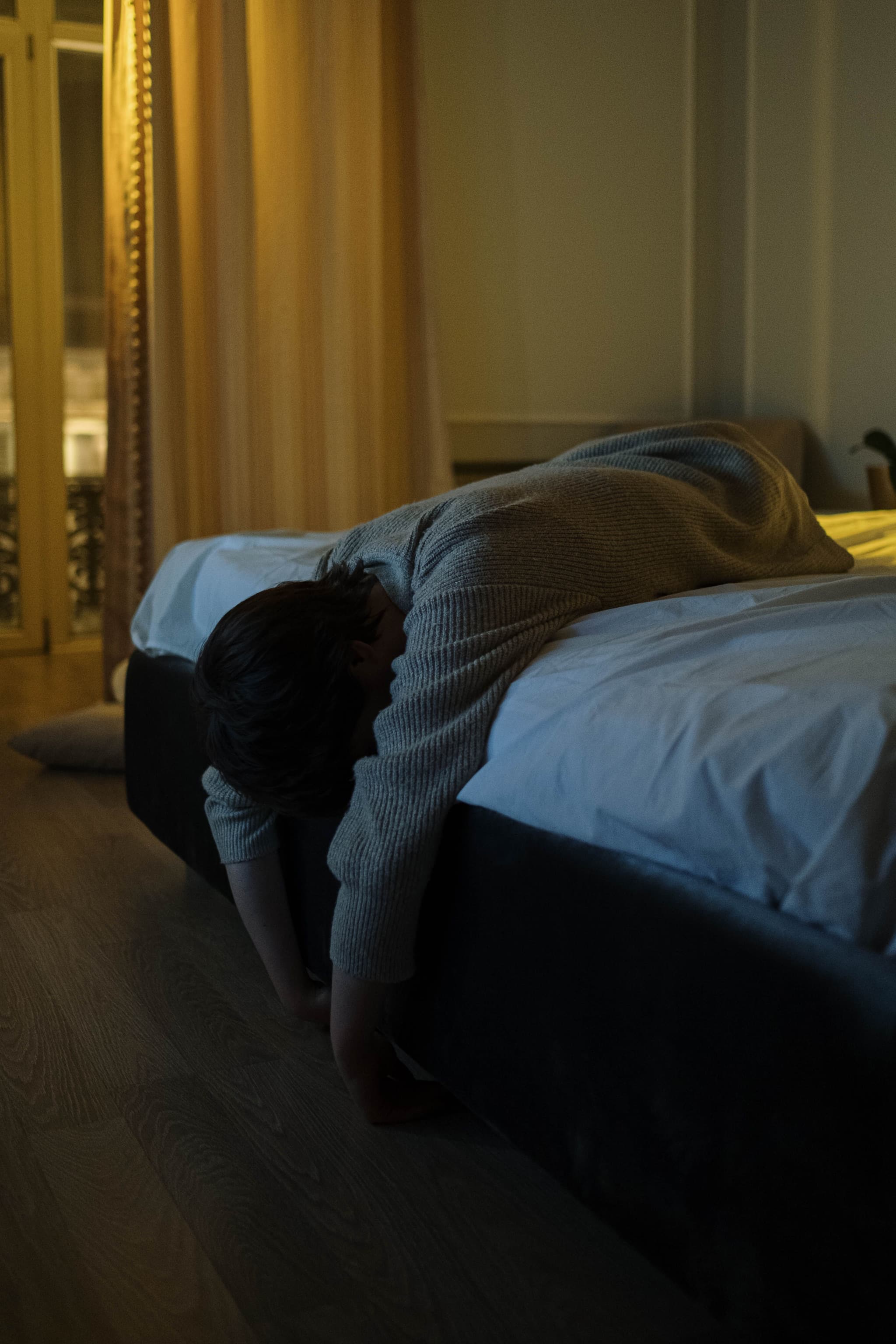 Itchy Top of Feet at Night: Causes, Remedies, and When to Seek Help ...